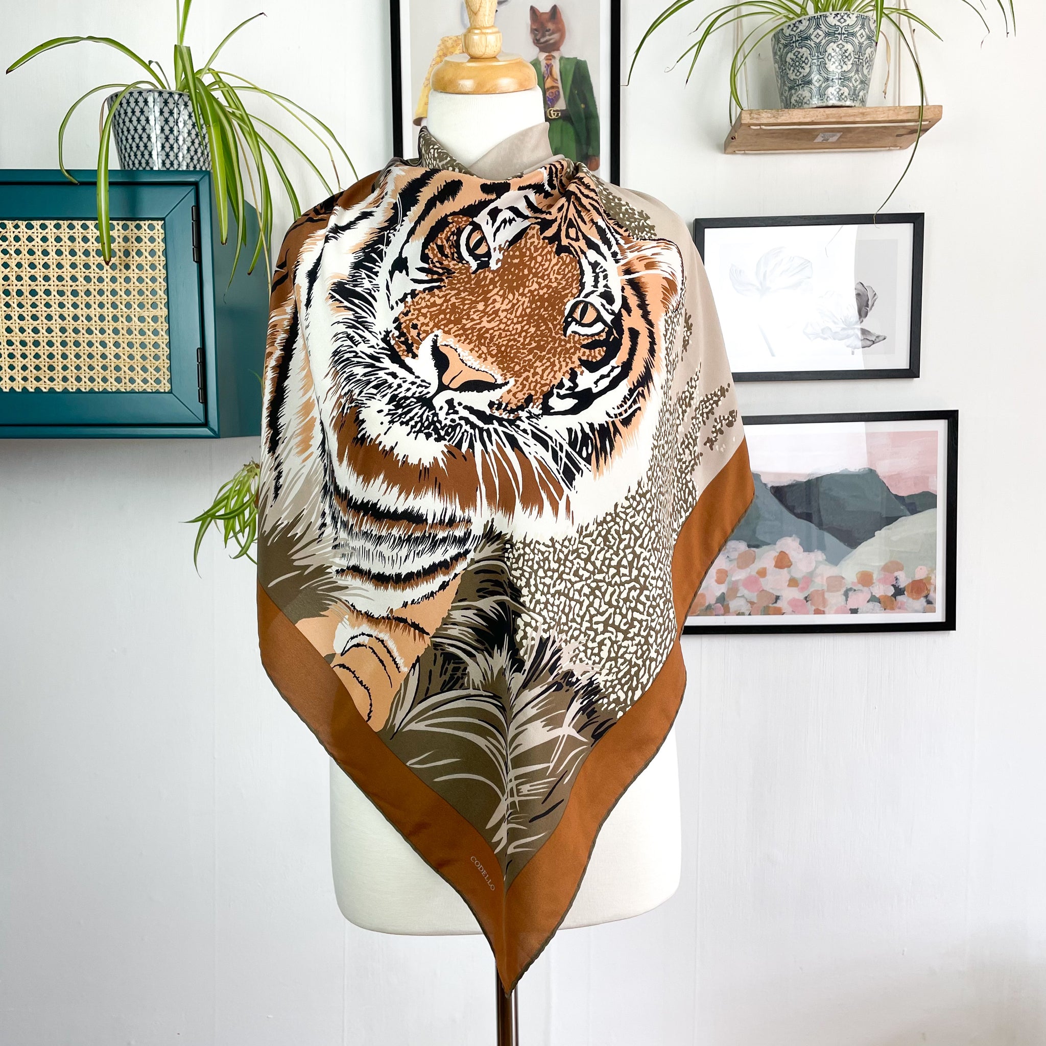 Codello Tiger Vintage Silk Scarf