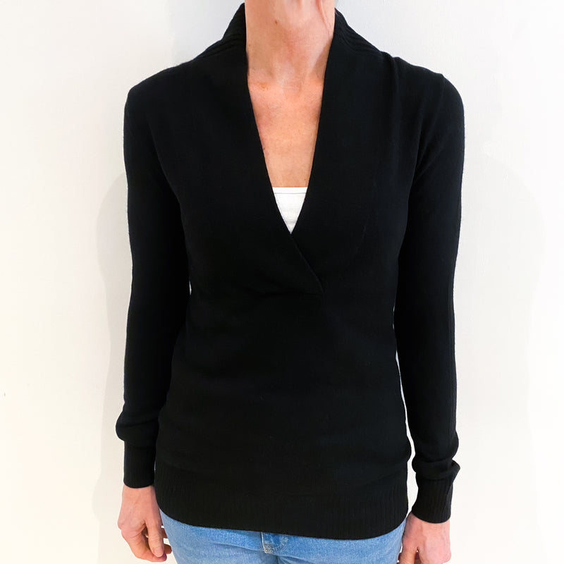 Black Cashmere Cross Over V Neck Jumper Small – NEARLY NEW CASHMERE CO.