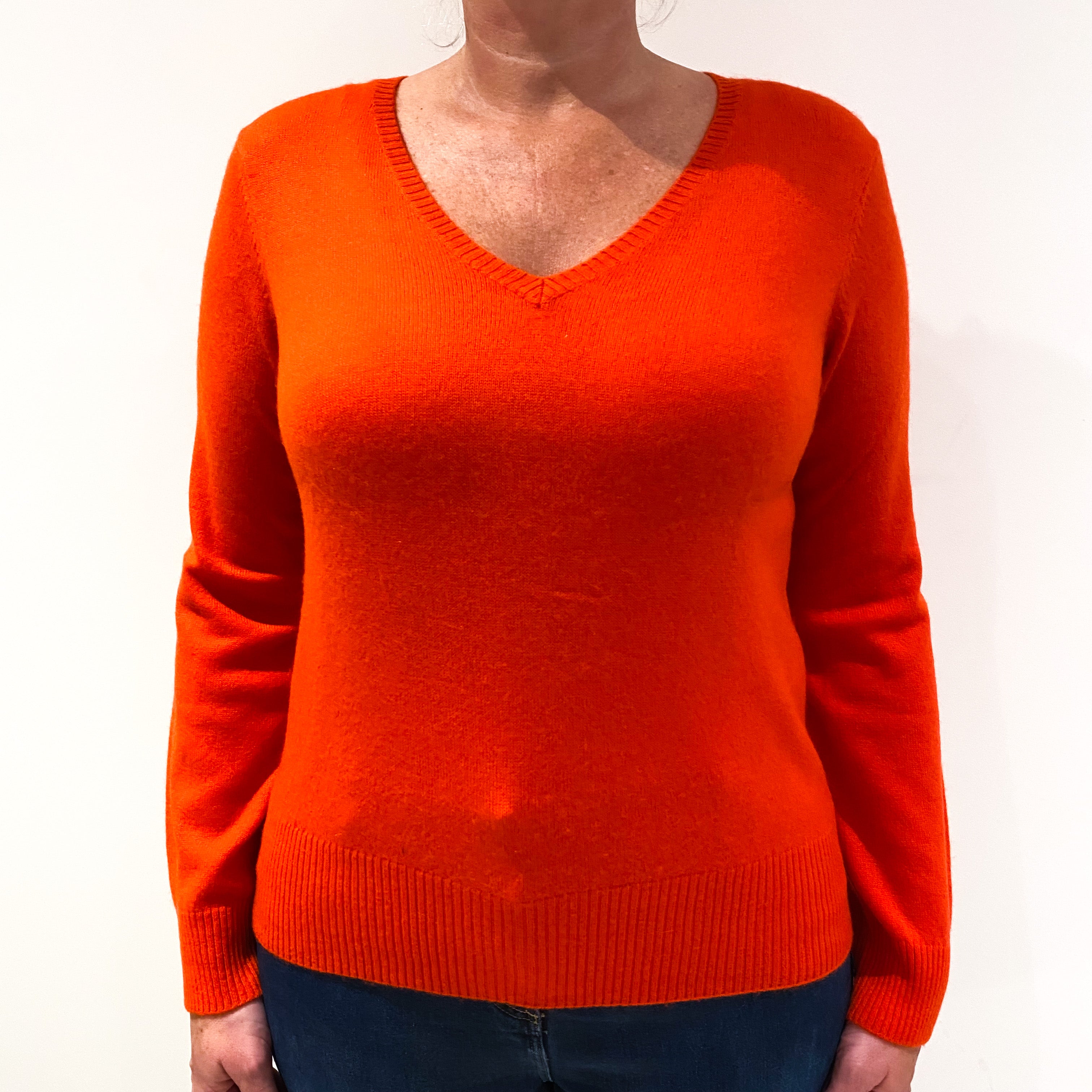 Vermilion Orange Cashmere V-Neck Jumper Large – NEARLY NEW CASHMERE CO.
