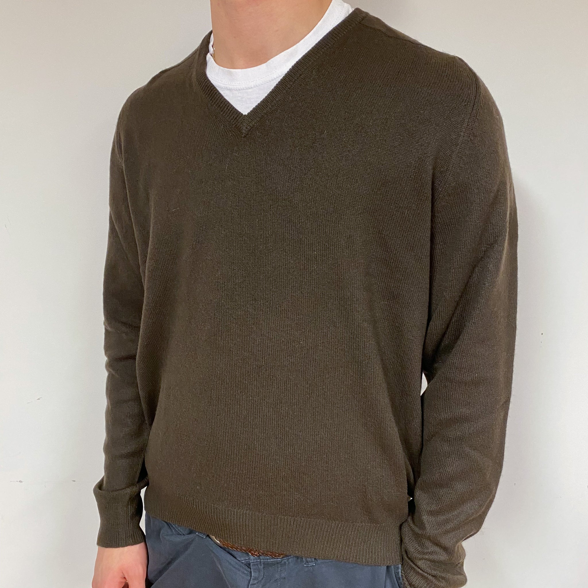 Men's Chocolate Brown Vintage Pringle Cashmere V-Neck Jumper Large